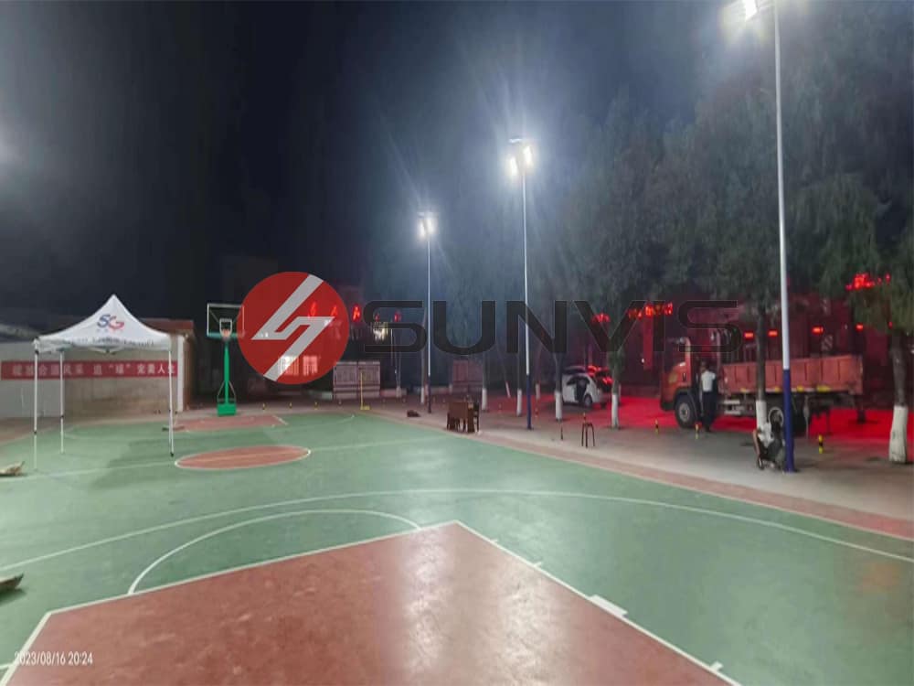 Selecting the Right Pole for Your Solar Street Light Installation ...